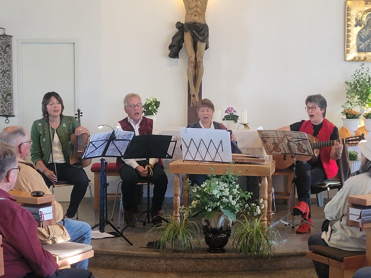 Begeisterung pur in der Altenmarkter Kapelle – das Mariensingen mit ...
